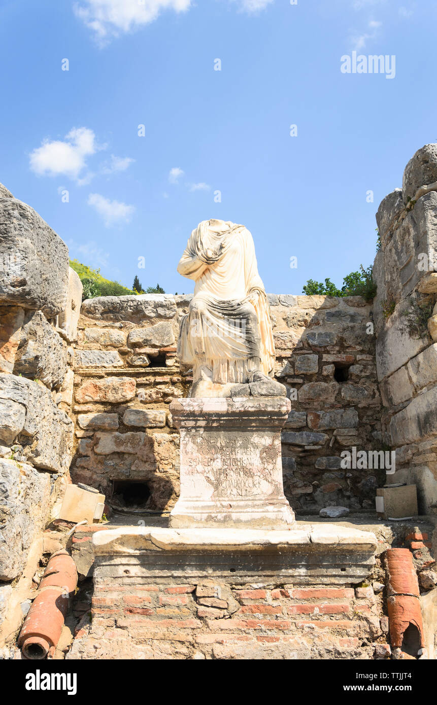 Statue in Ephesus city Stock Photo - Alamy