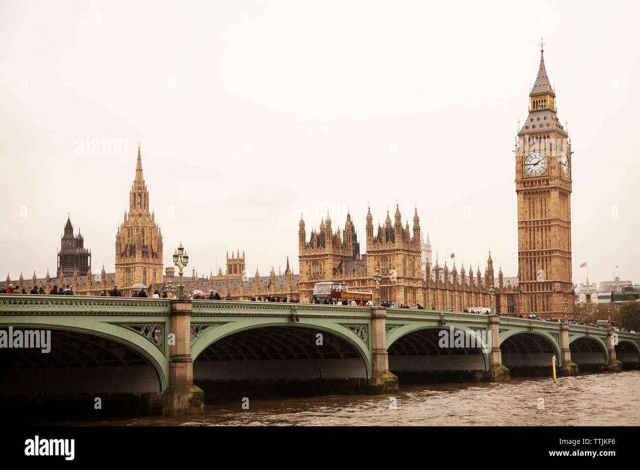Big ben exterior hi-res stock photography and images - Alamy