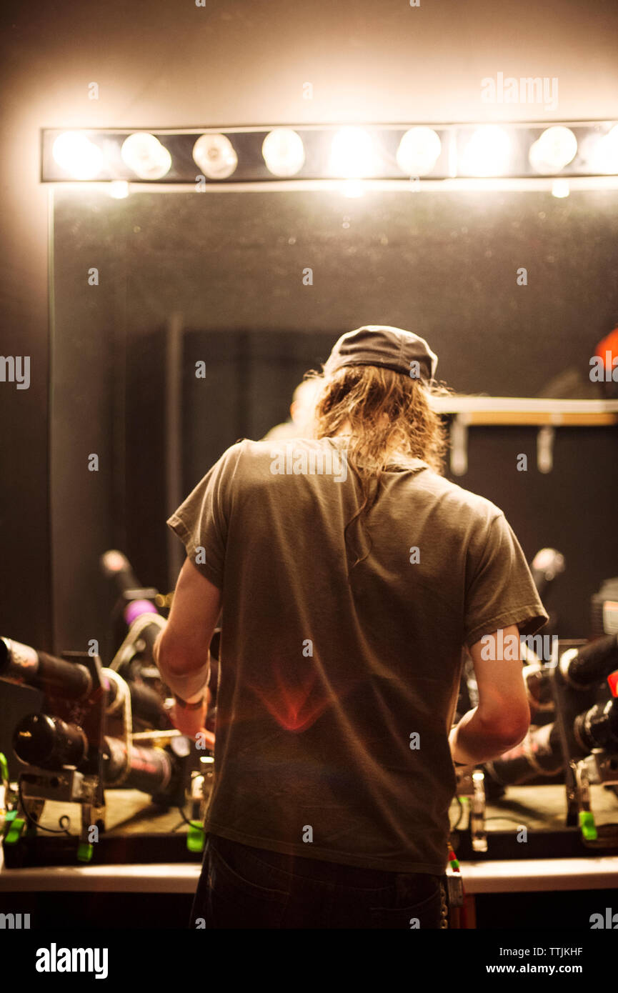 Performer concert rear view hi-res stock photography and images - Alamy