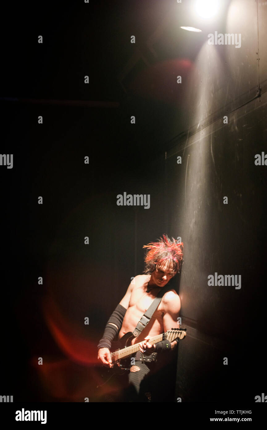 Backstage Concert Stock Photos & Backstage Concert Stock Images - Alamy