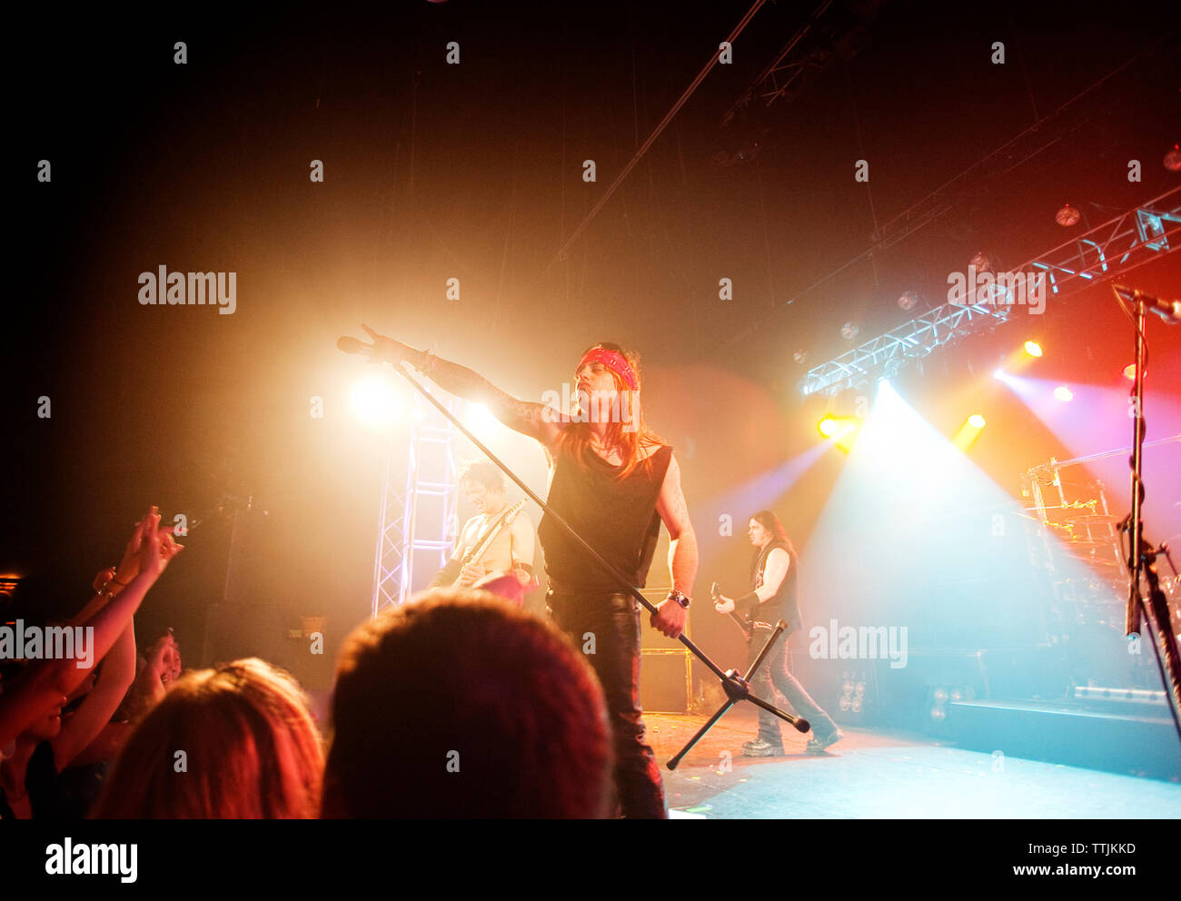 Large concert hall stage hi-res stock photography and images - Alamy