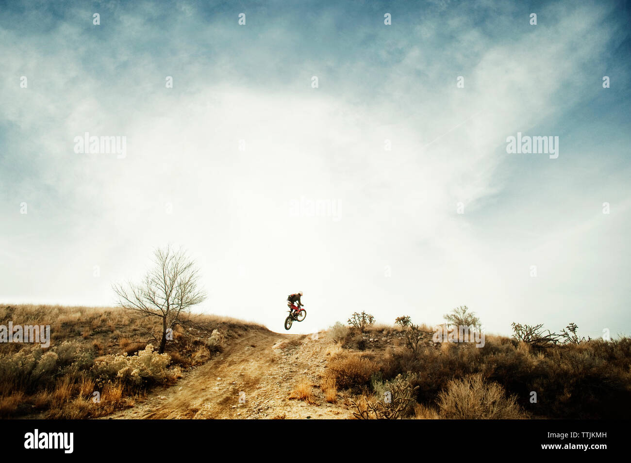 Motorcycle stunt road hi-res stock photography and images - Alamy