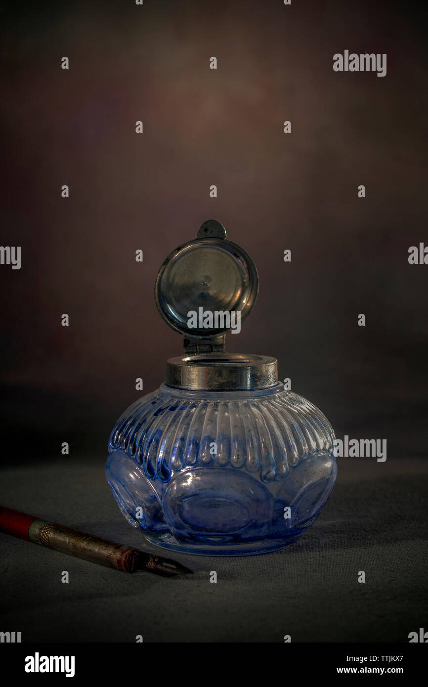 28 Oct 2005 Vintage Glass Inkwell Brass Hinged Lid Ink Pot Antique ...