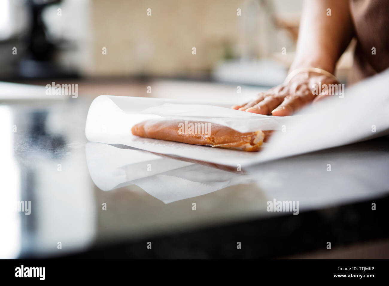 Food wrapping hi-res stock photography and images - Alamy