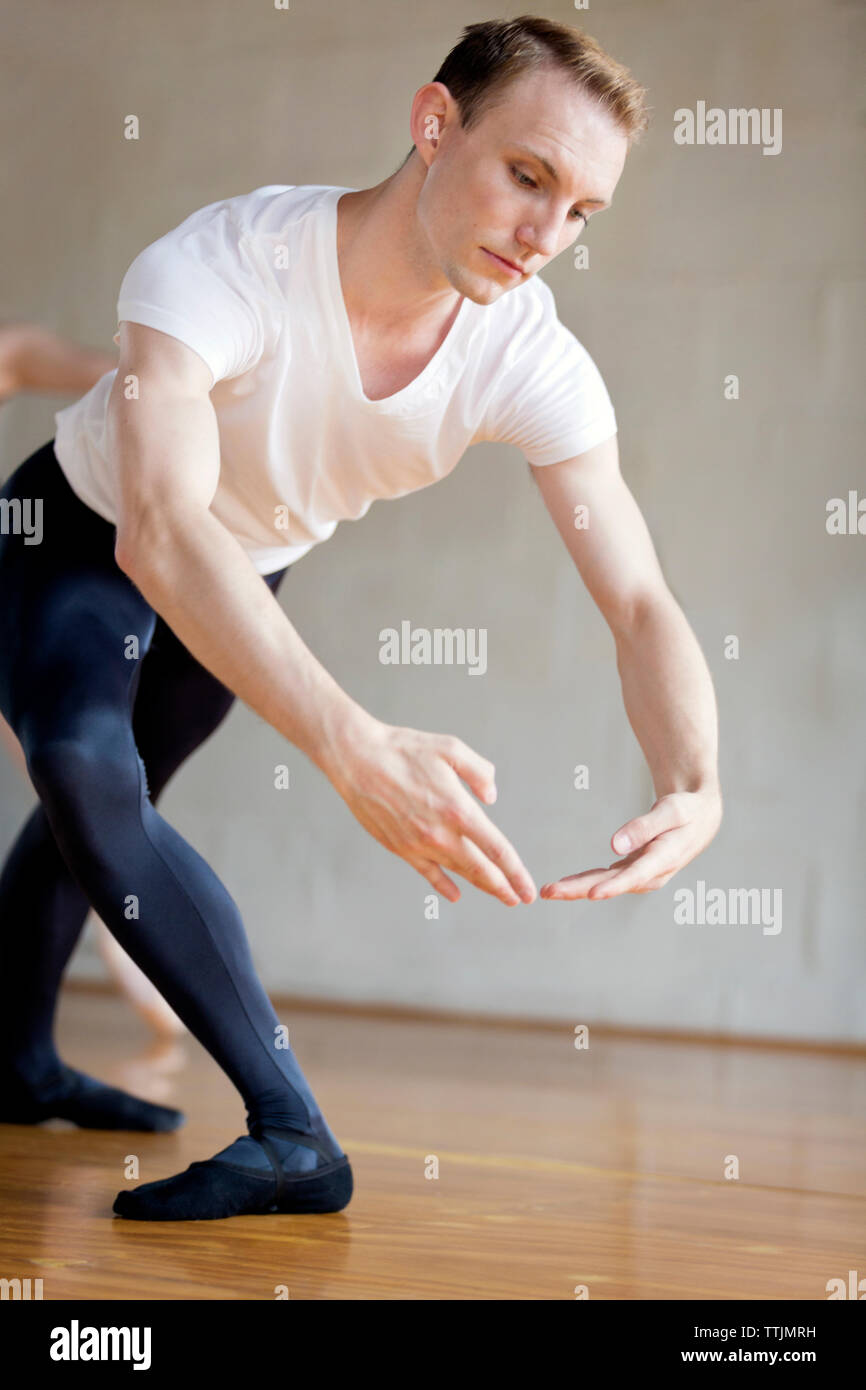 Male standing ballet hi-res stock photography and images - Alamy