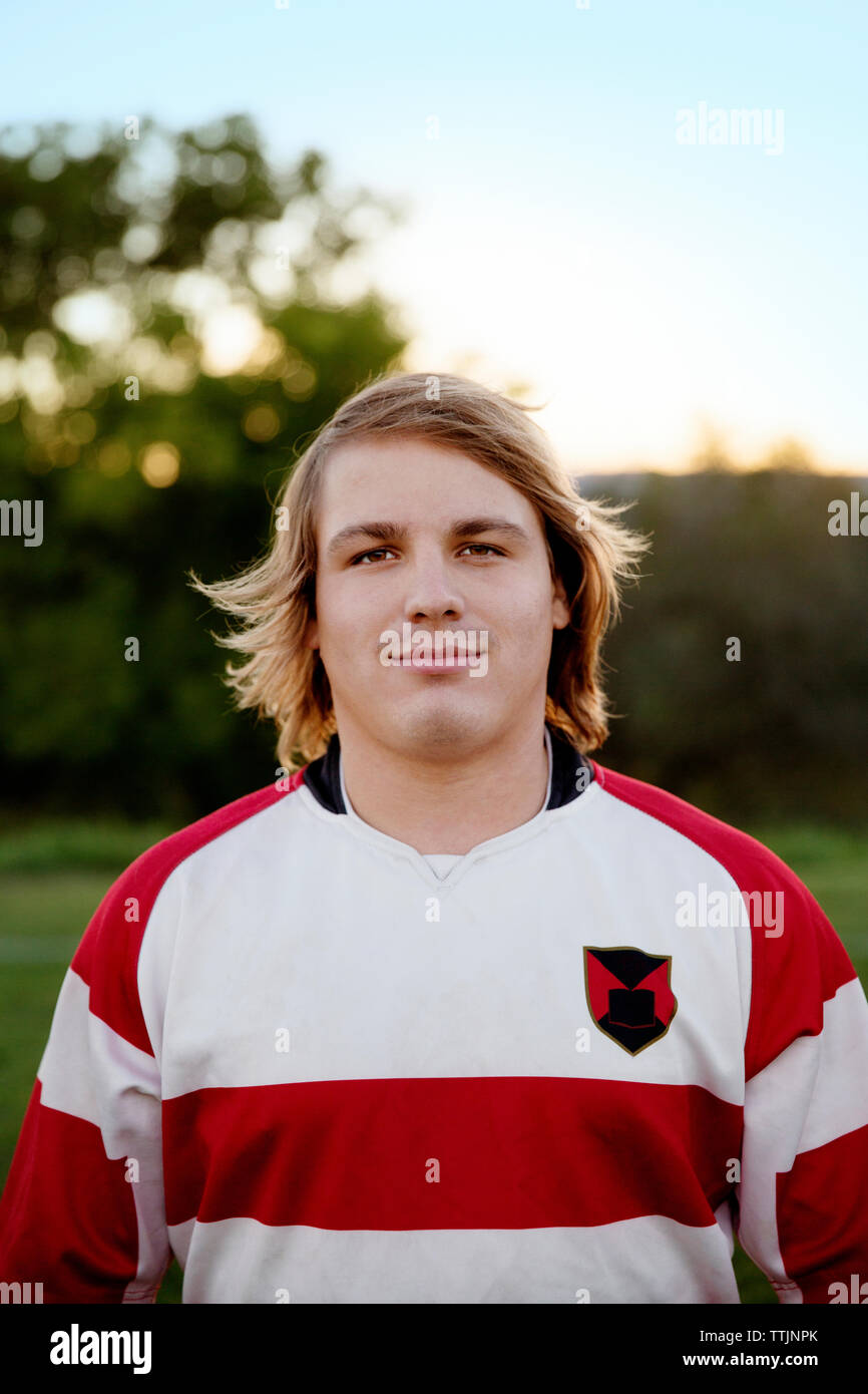 White male rugby player hi-res stock photography and images - Alamy