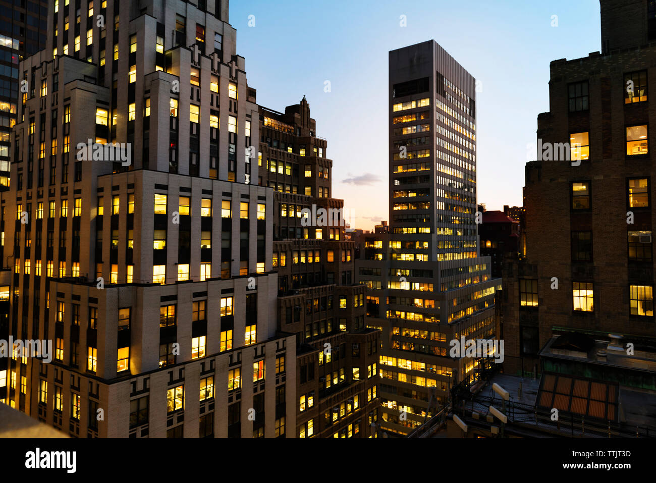 Illuminated buildings architecture hi-res stock photography and images ...
