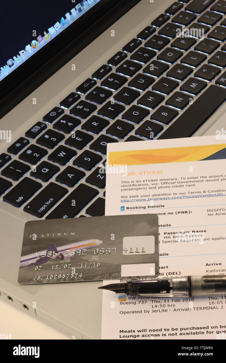 Online ticket order hi-res stock photography and images - Alamy