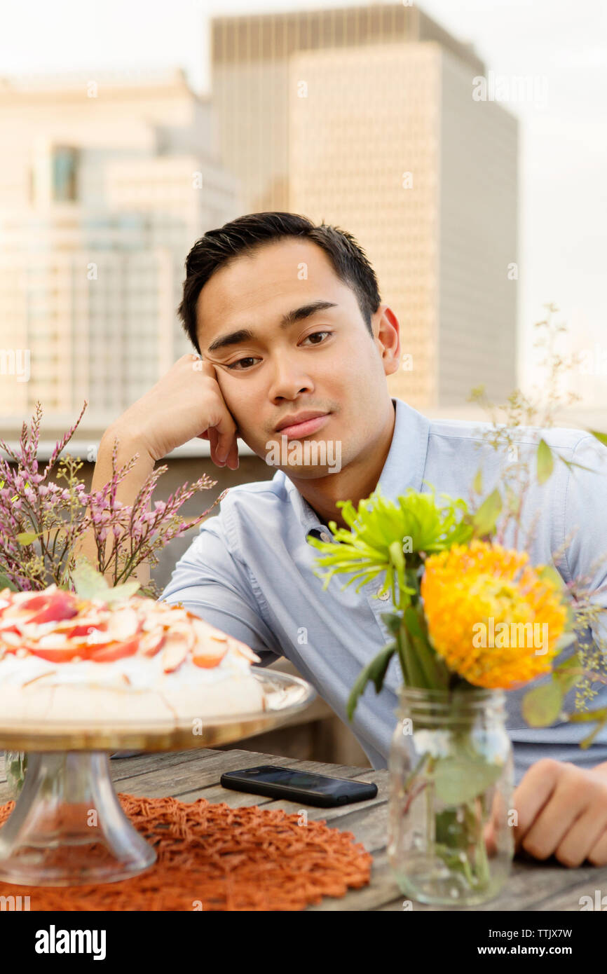 Indian man sitting with portrait hi-res stock photography and images ...