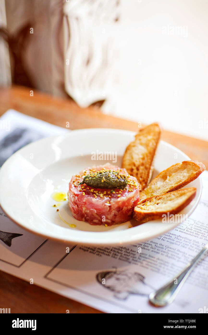 Restaurant eat food table hi-res stock photography and images - Alamy