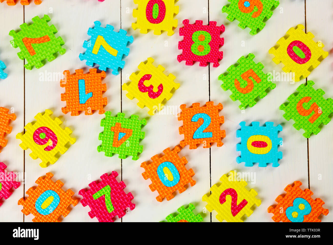Puzzle mat hi-res stock photography and images - Alamy