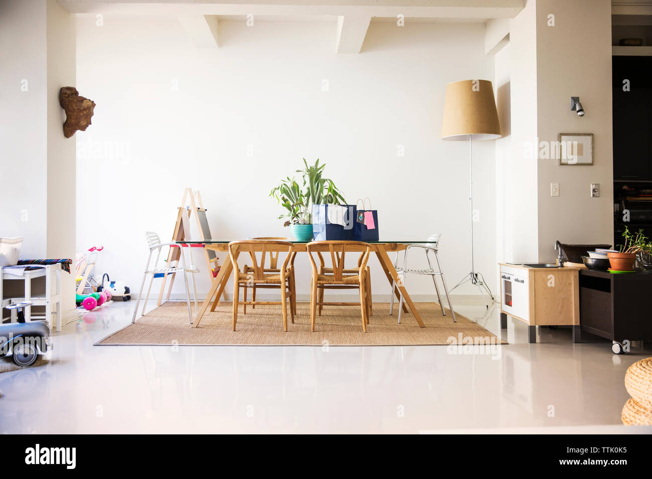 Dining table in home interior Stock Photo - Alamy