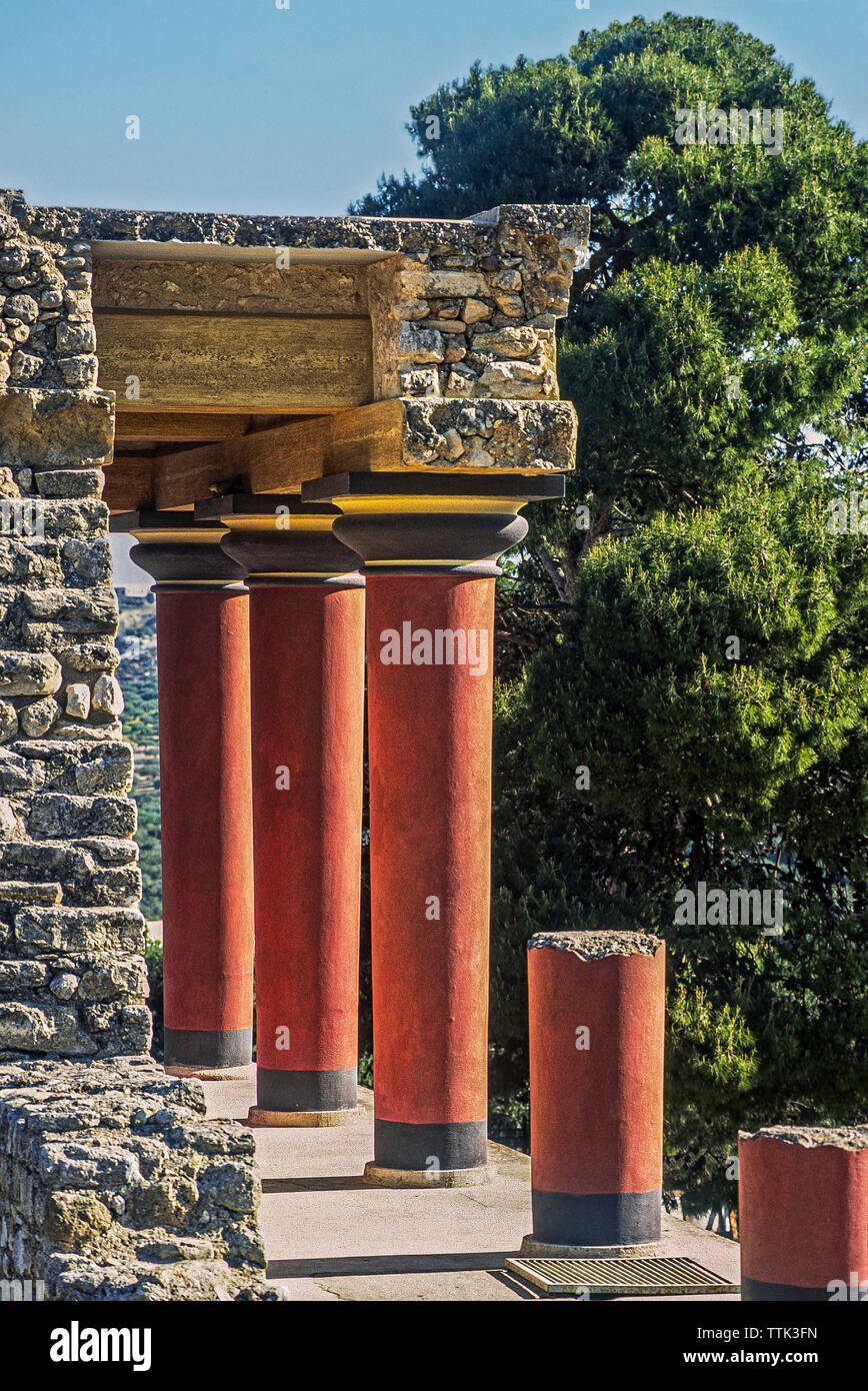 Greece - Crete - Knosso Palace - Column Stock Photo - Alamy