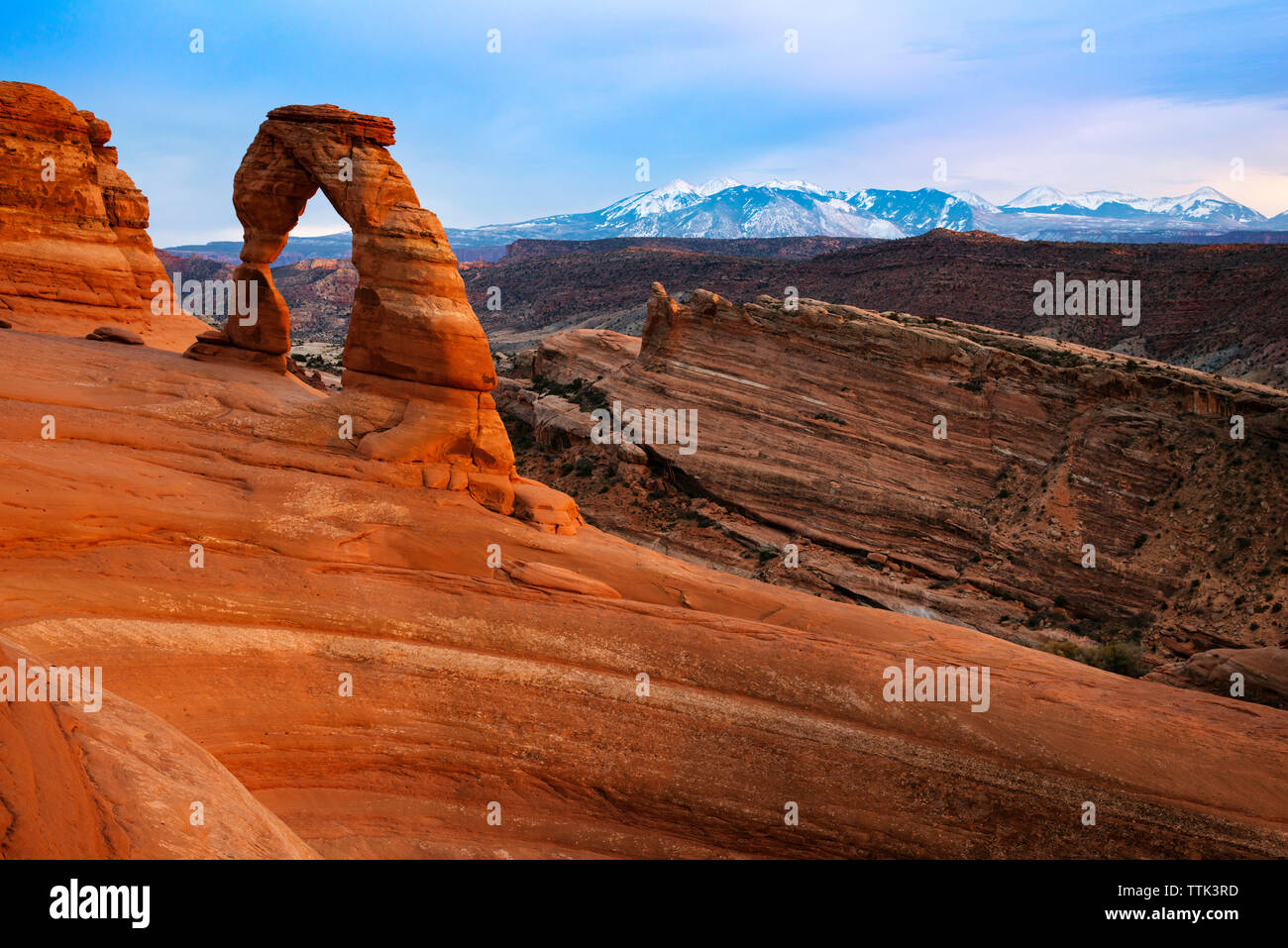 Rock rocks arch arches hi-res stock photography and images - Alamy