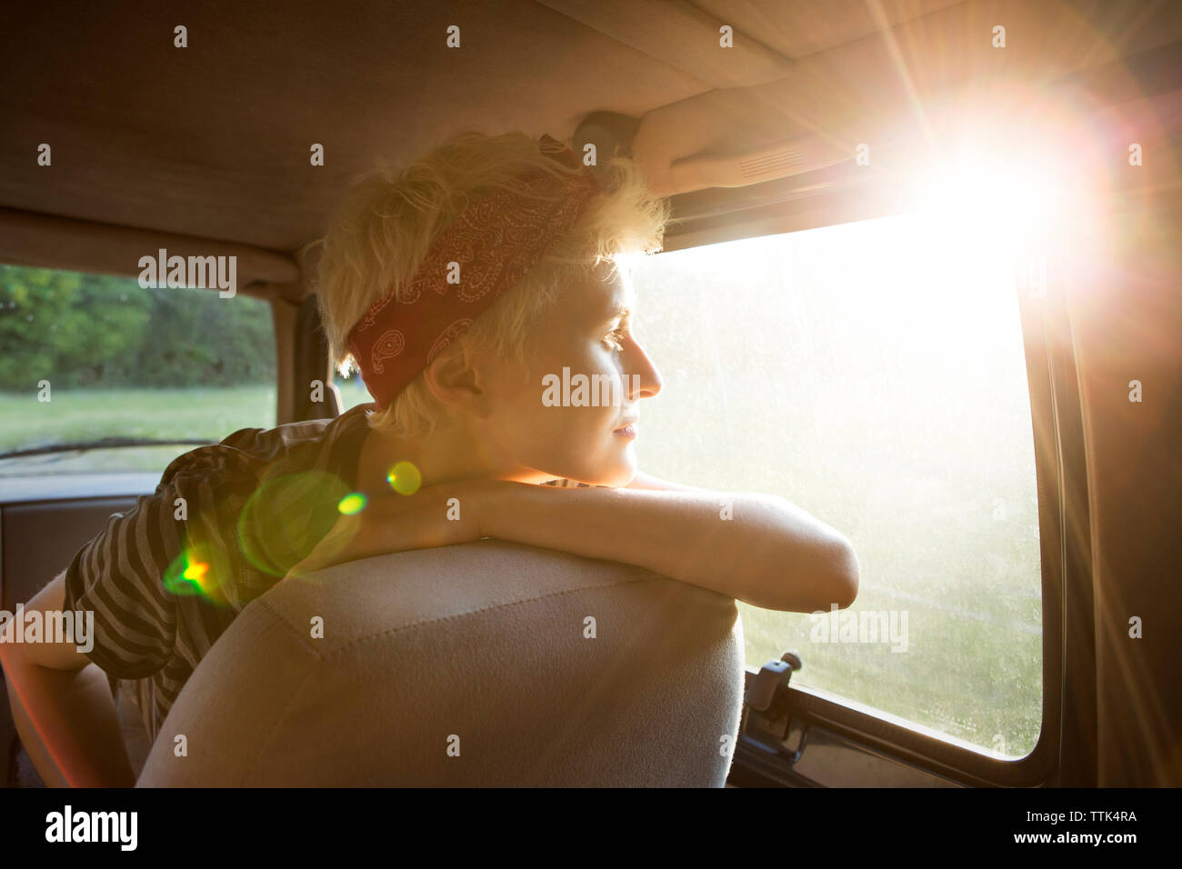 Looking through car hi-res stock photography and images - Alamy