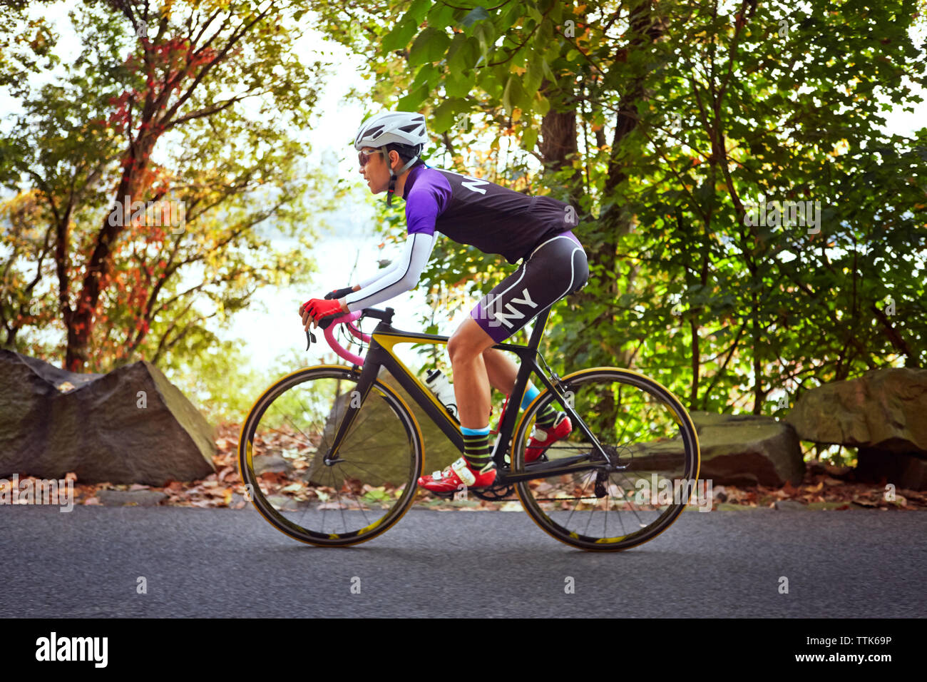 Indian man riding bicycle hi-res stock photography and images - Alamy