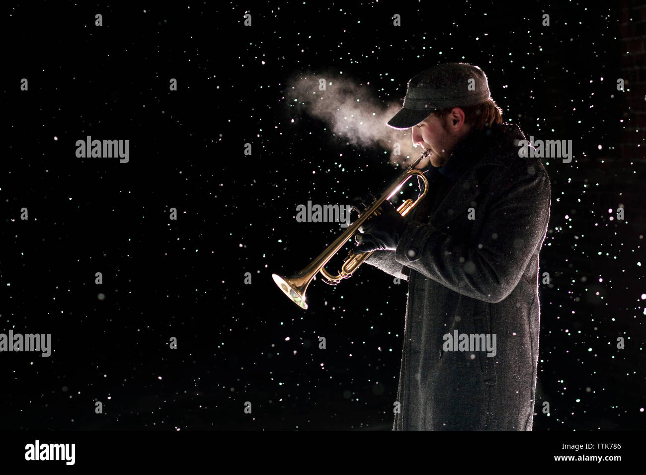 Man playing trumpet hi-res stock photography and images - Alamy