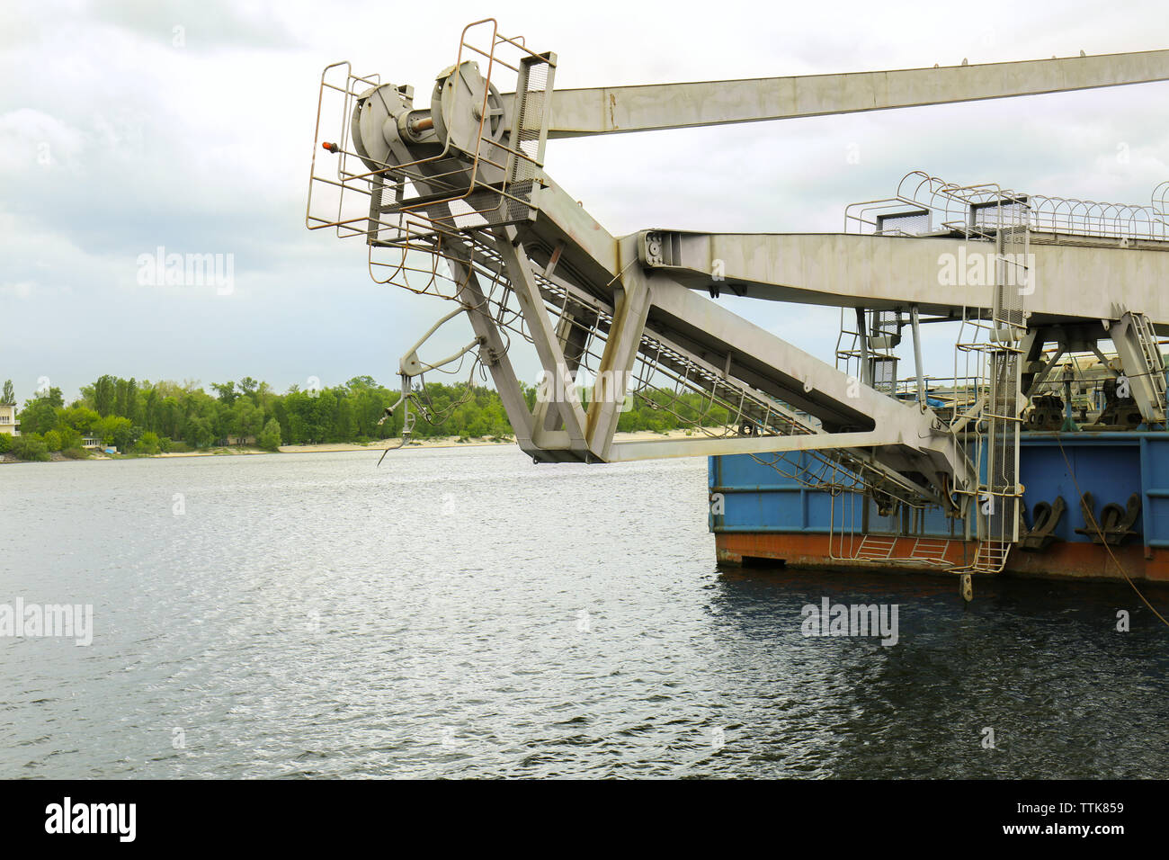 Emergency tow vessel hi-res stock photography and images - Alamy