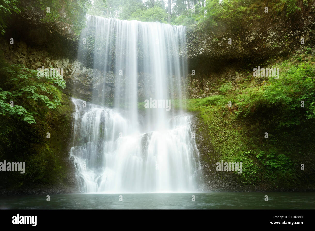 Silver falls state park water hi-res stock photography and images - Alamy