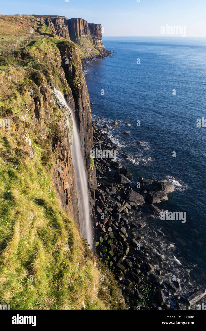 Cliff waterfall hi-res stock photography and images - Alamy