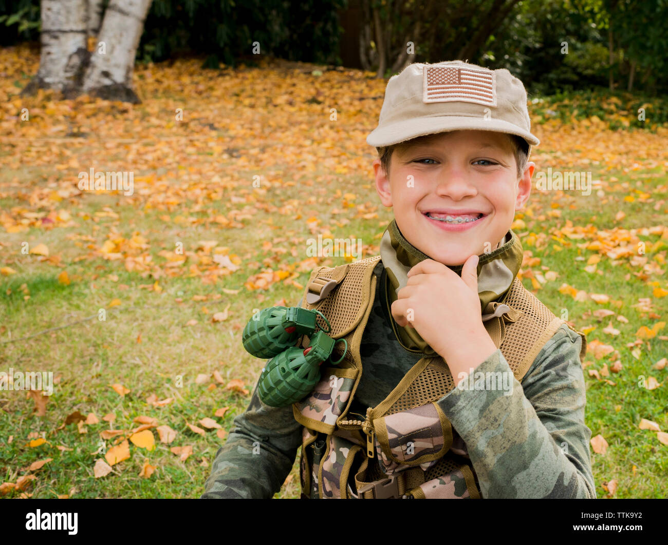 Soldier portrait camouflage hi-res stock photography and images - Alamy