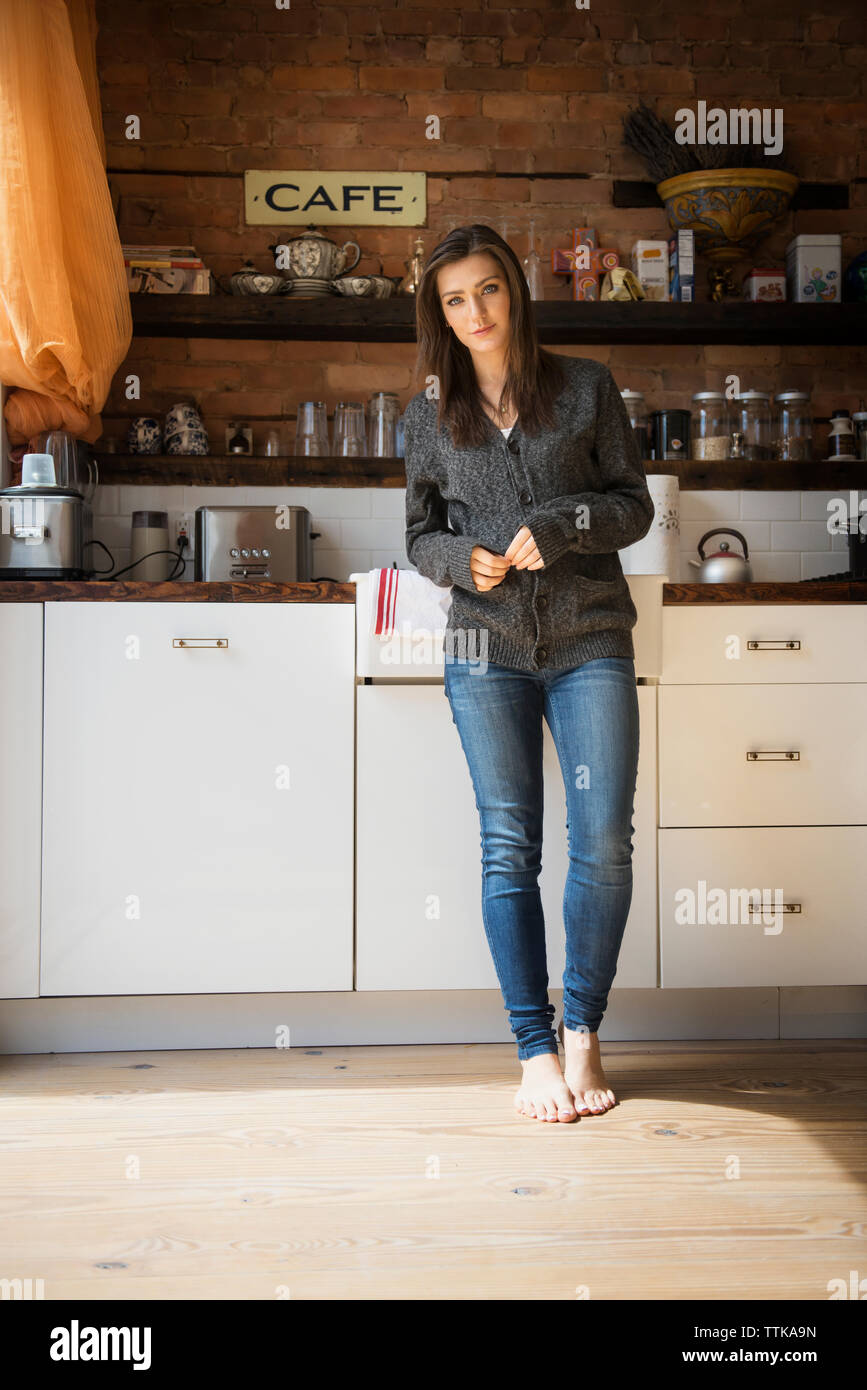 Food domestic lifestyle hi-res stock photography and images - Alamy