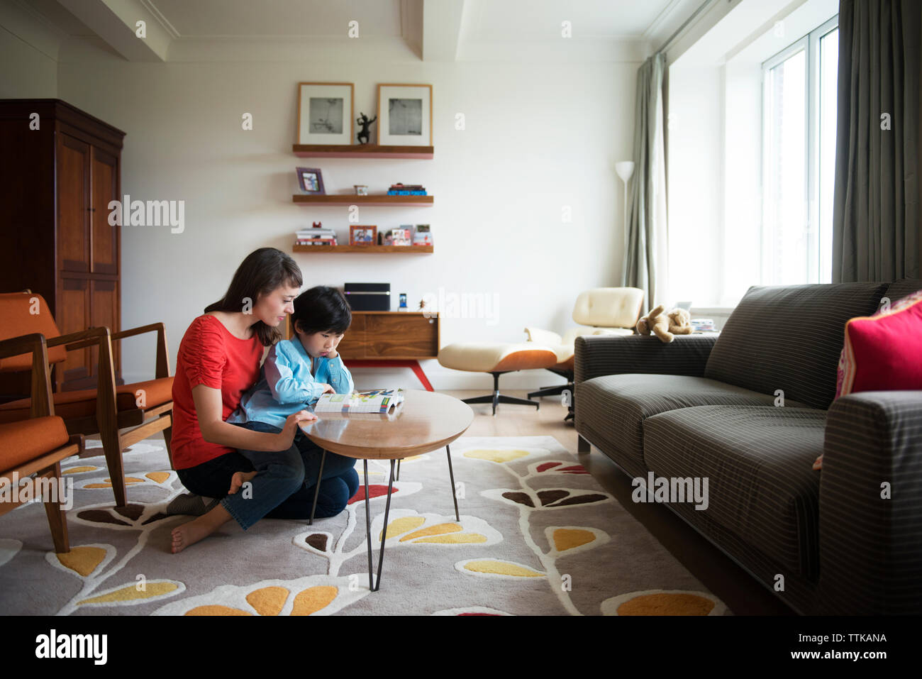 Reading table full High Resolution Stock Photography and Images - Alamy