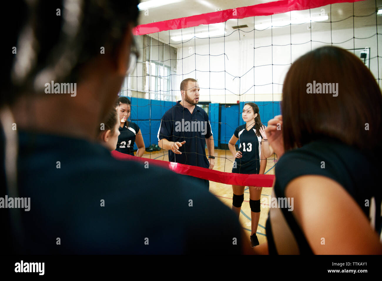 Old man standing explaining hi-res stock photography and images - Alamy