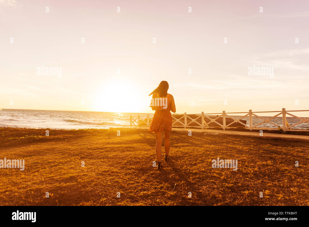 Woman cuba beach hi-res stock photography and images - Alamy