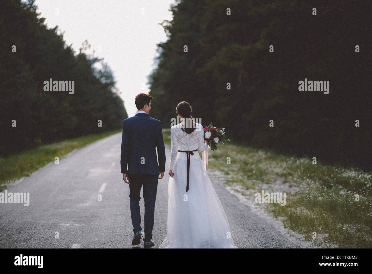 Rear of bride hi-res stock photography and images - Alamy