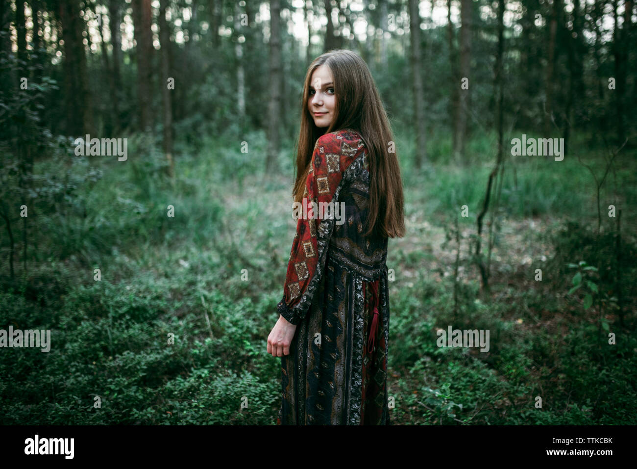 Forest green dress hi-res stock photography and images - Alamy