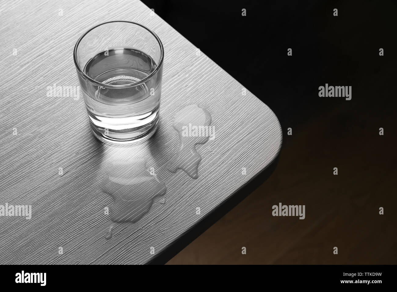 Spilled water top view hi-res stock photography and images - Alamy