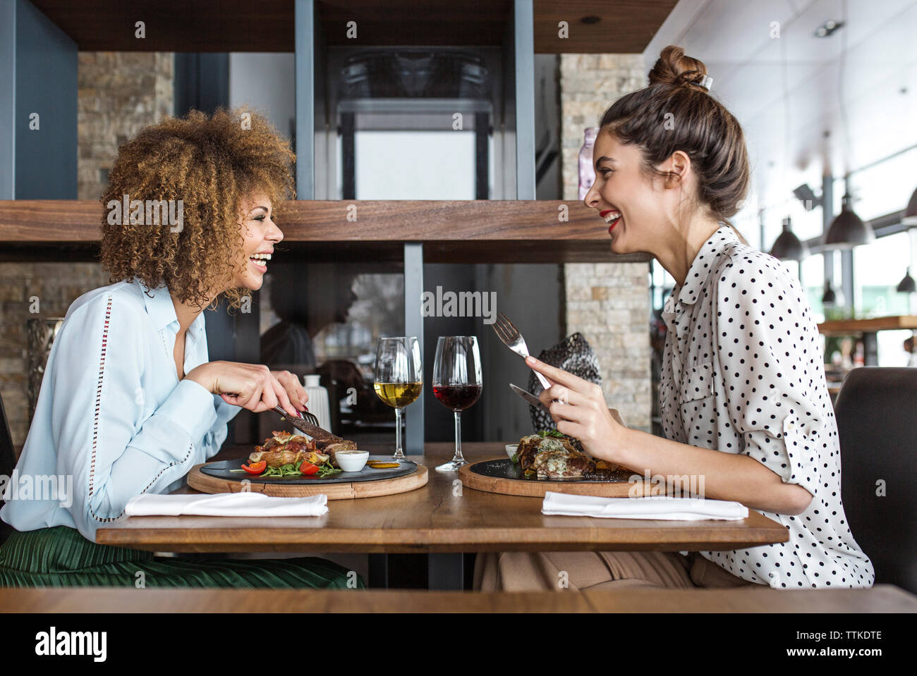 Lunch table hi-res stock photography and images - Alamy
