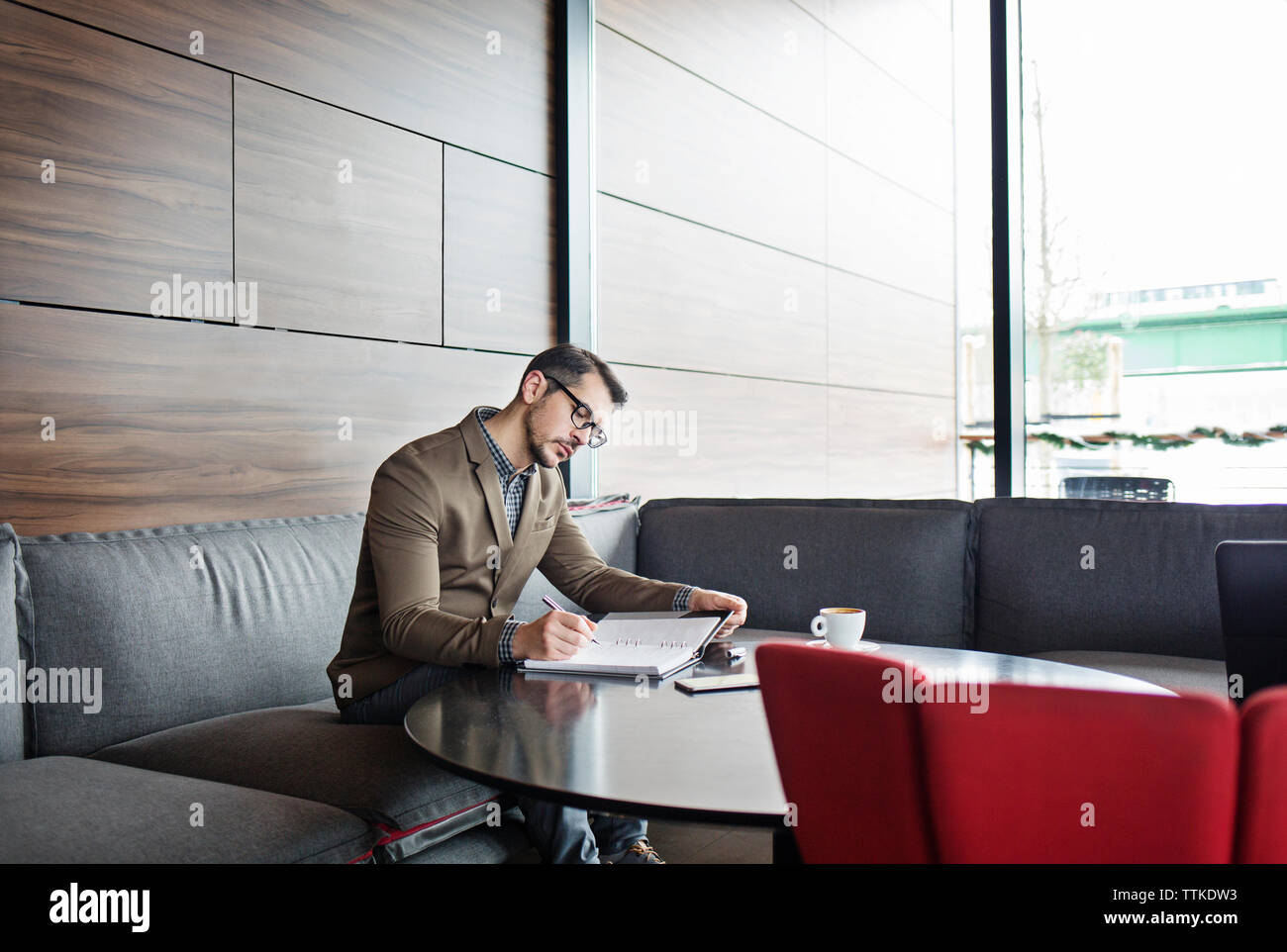 Sofa writing table hi-res stock photography and images - Alamy