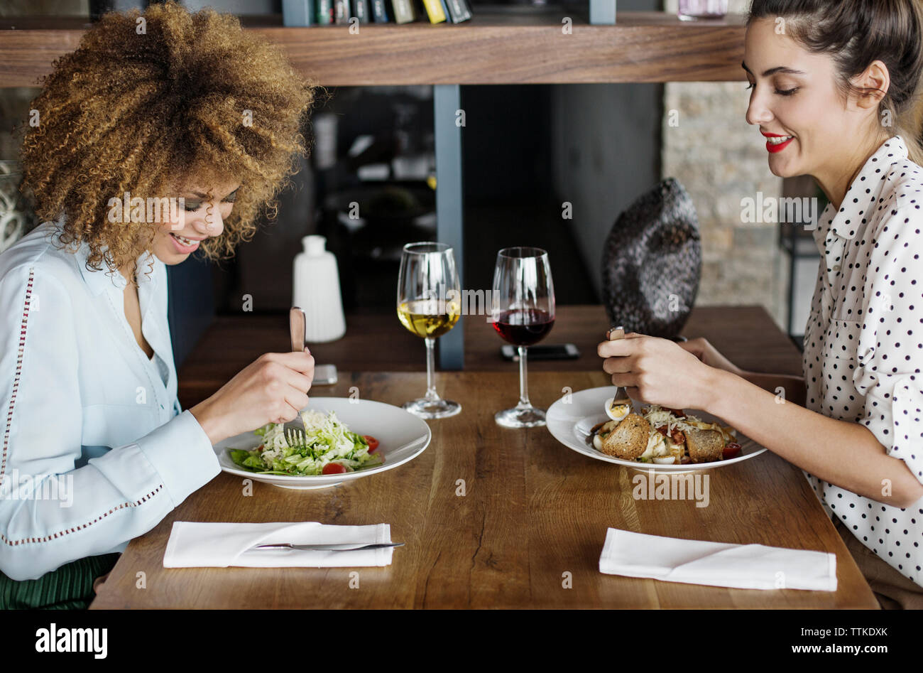Lunch table hi-res stock photography and images - Alamy