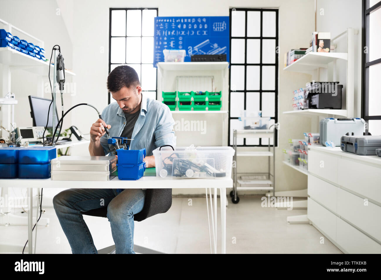 Electronic drill hi-res stock photography and images - Alamy