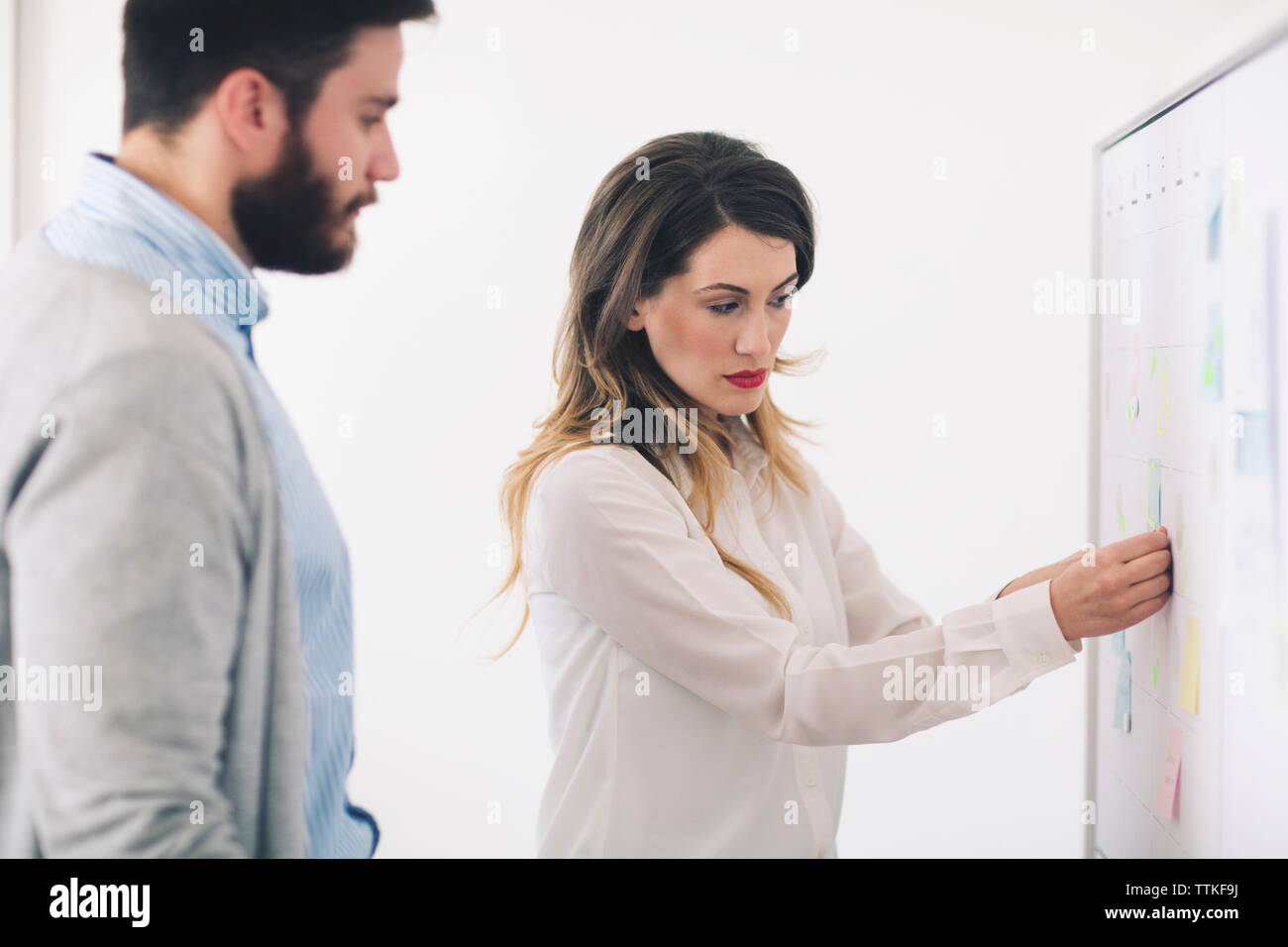 Explaining notes hi-res stock photography and images - Alamy