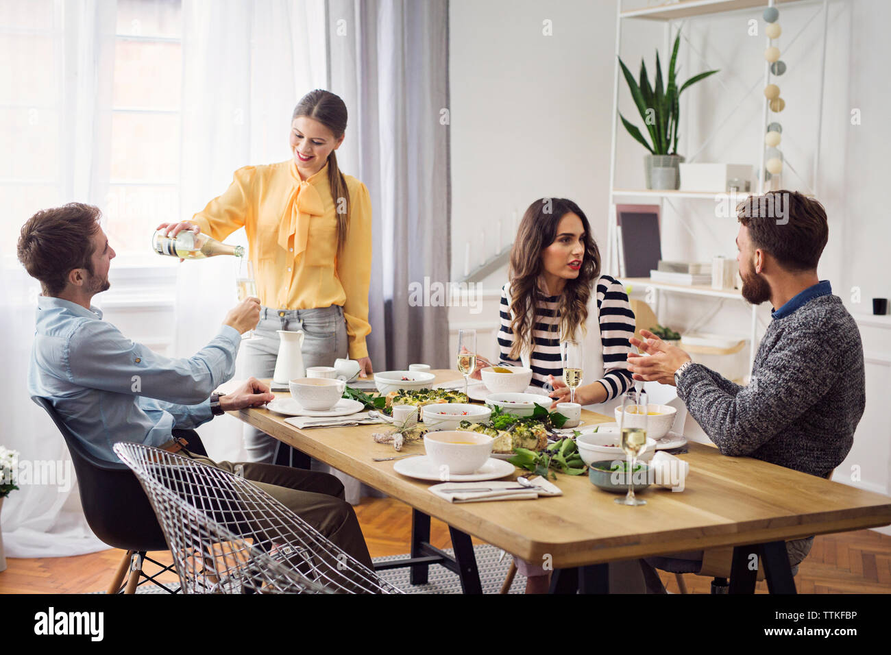 Old people home lunch hi-res stock photography and images - Alamy
