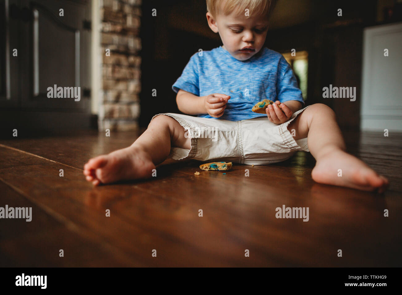 Floor cookie hi-res stock photography and images - Alamy