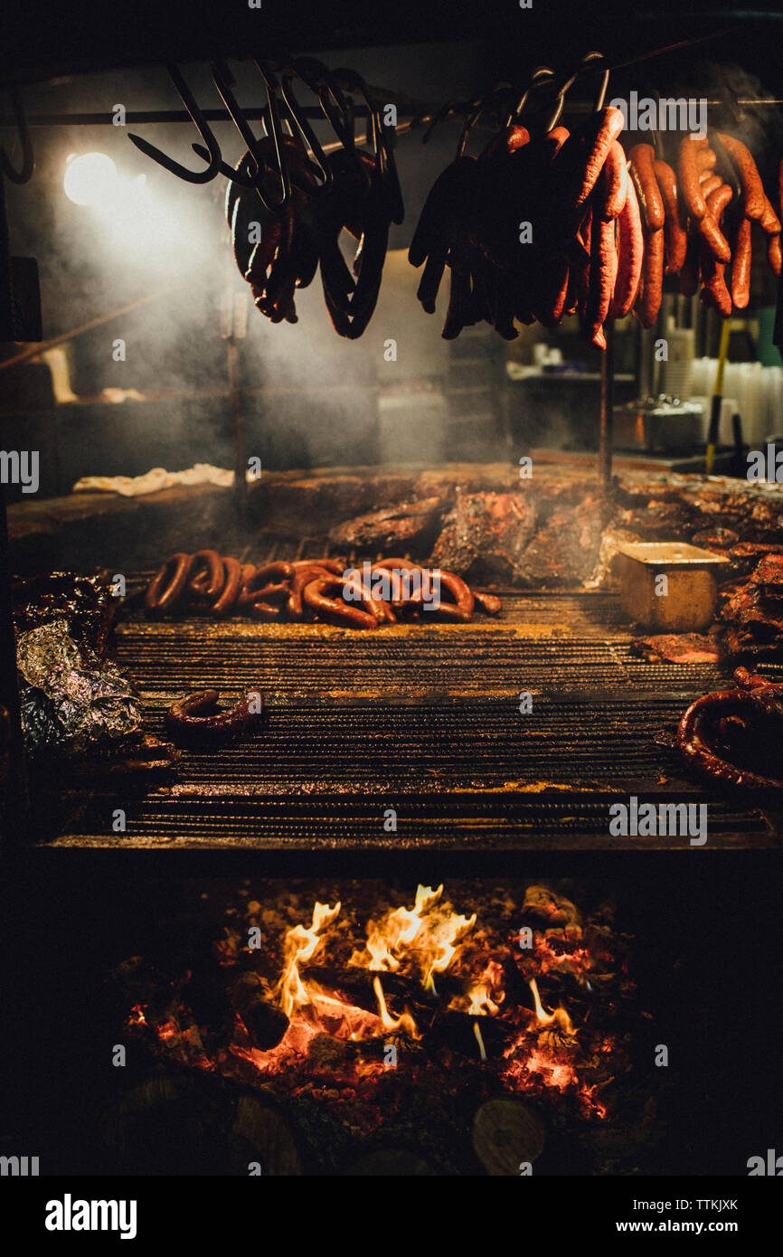 Cooked over fire hi-res stock photography and images - Alamy