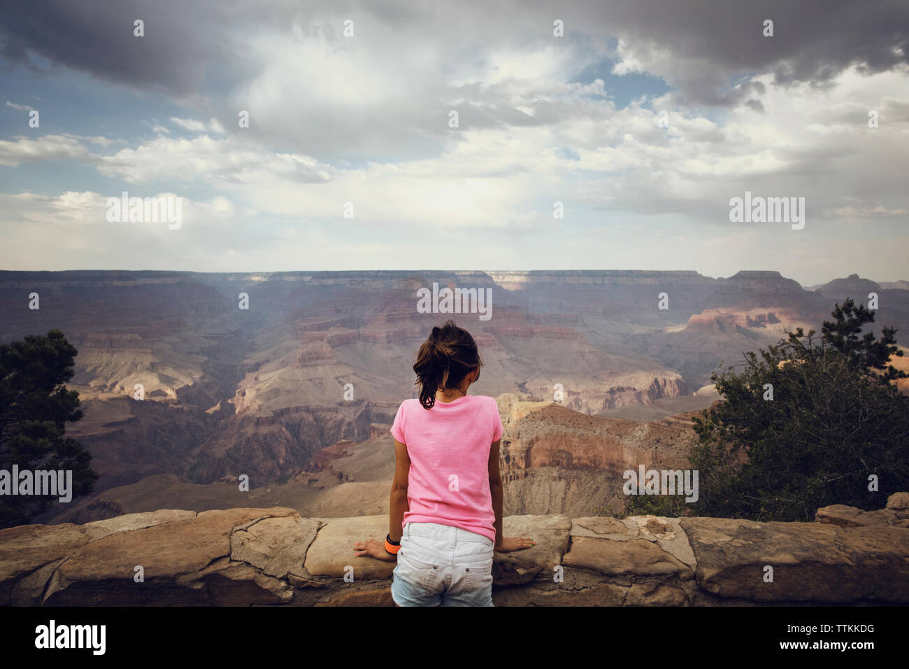 Girl watching mountains hi-res stock photography and images - Alamy