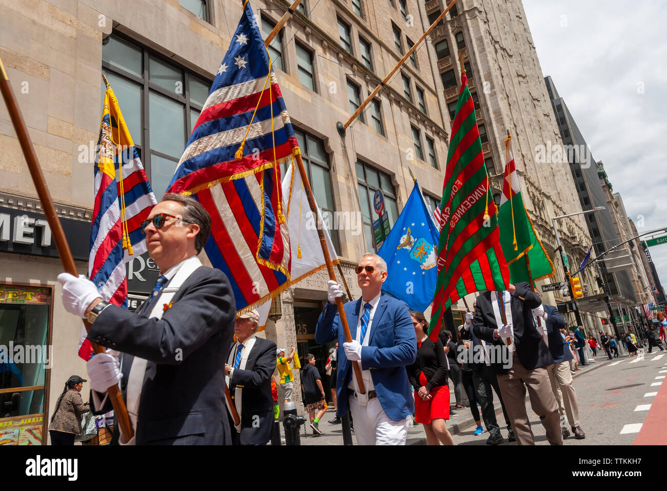 The Right Blogfest Honors Flag Day June 14