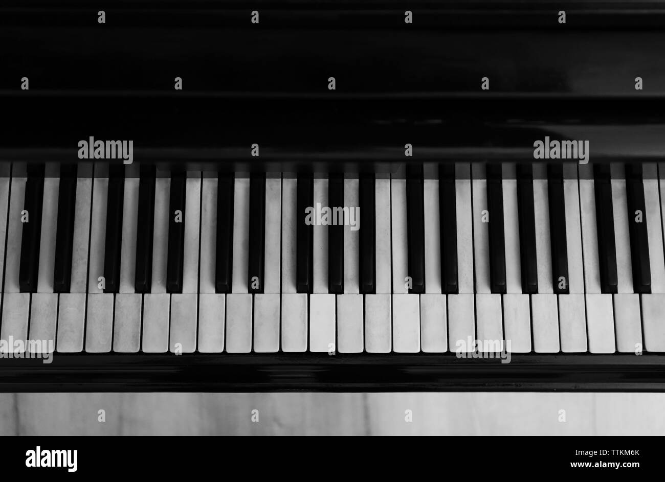 Black and white piano keys, close up Stock Photo - Alamy