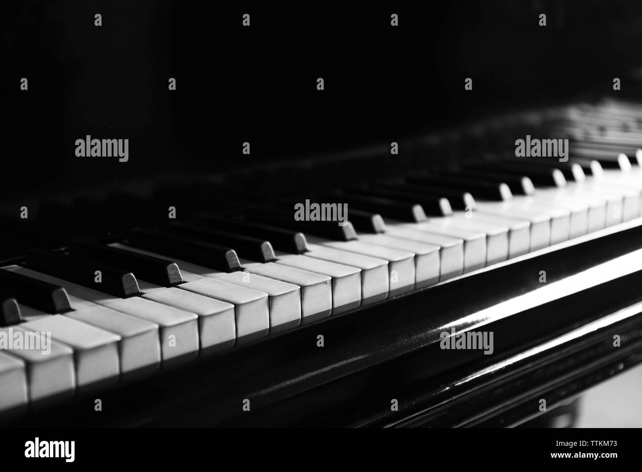 Black and white piano keys, close up Stock Photo - Alamy