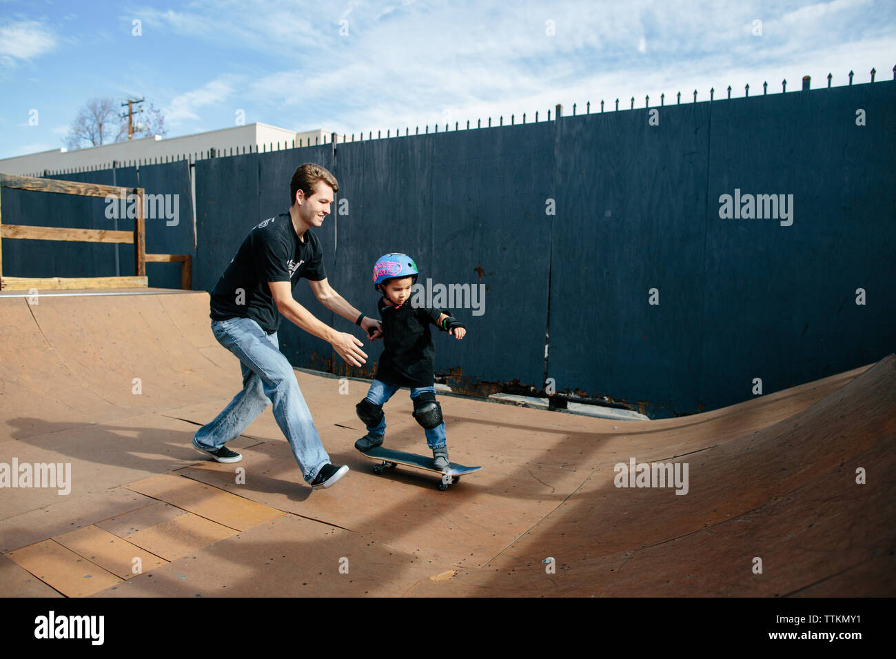 Skateboarding half pipe hi-res stock photography and images - Alamy