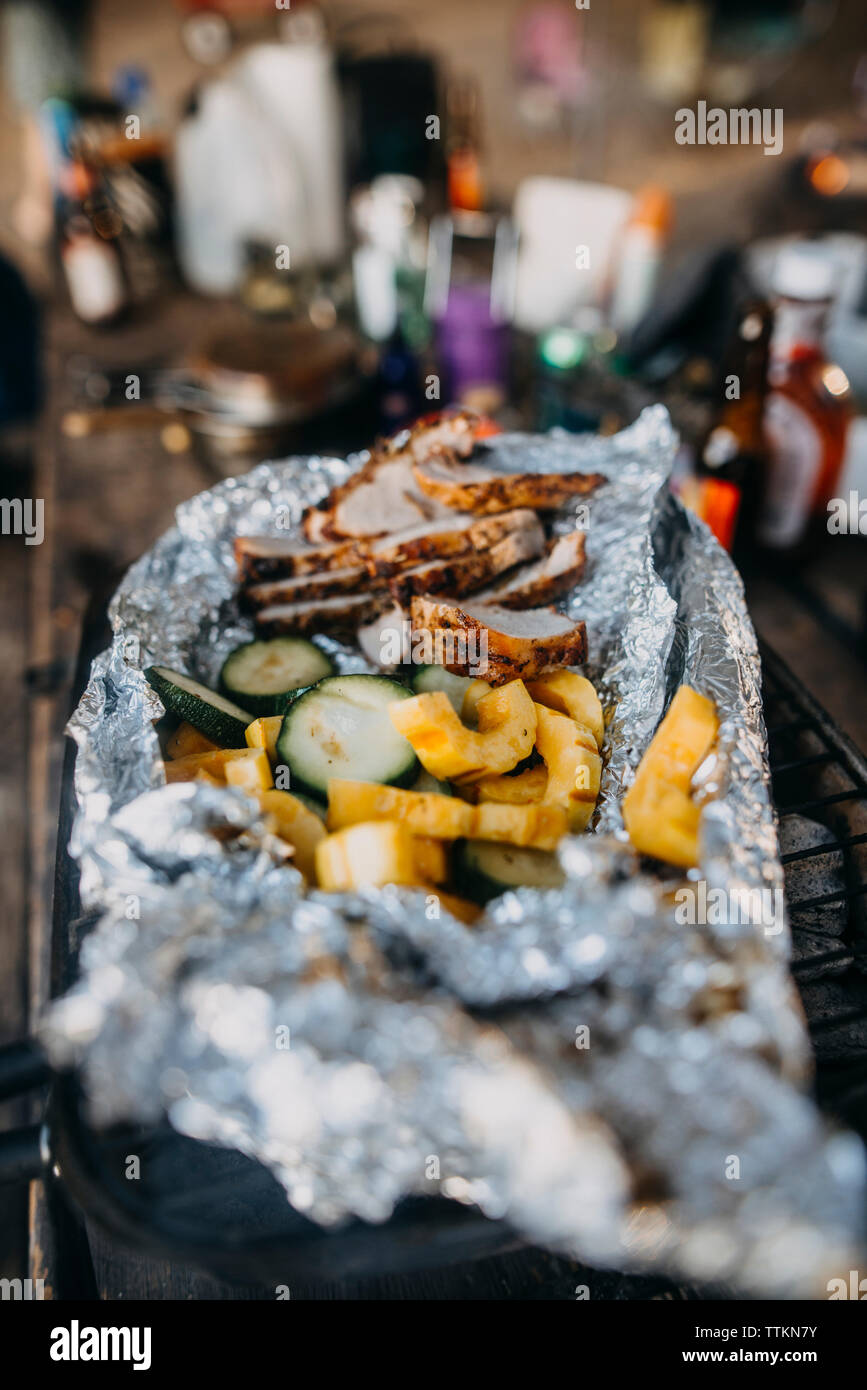 Food aluminum foil hi-res stock photography and images - Alamy