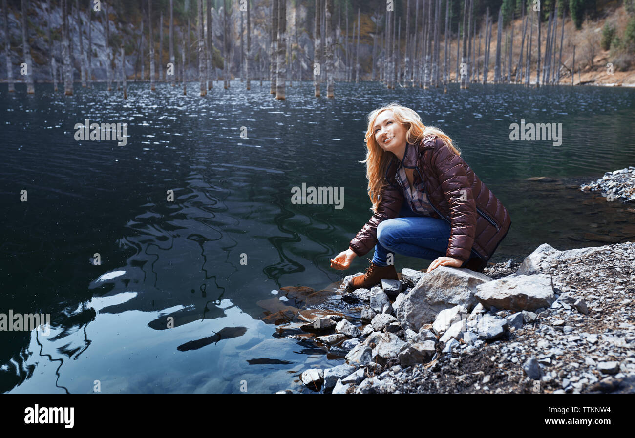 Scooping water hi-res stock photography and images - Alamy