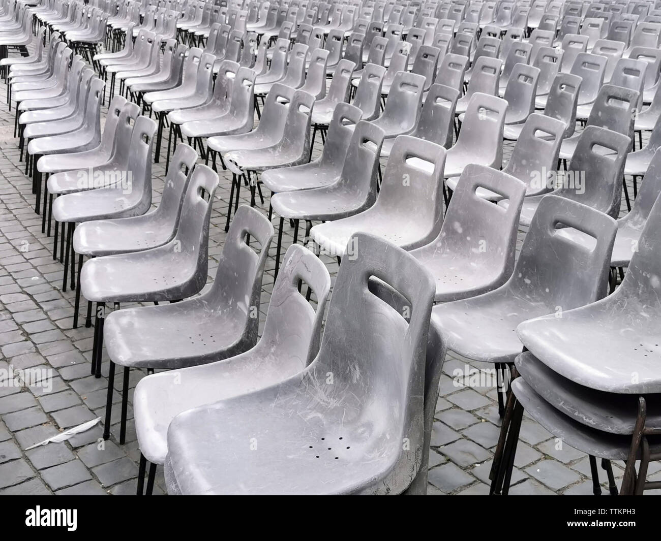 Empty seats vatican rome hi-res stock photography and images - Alamy