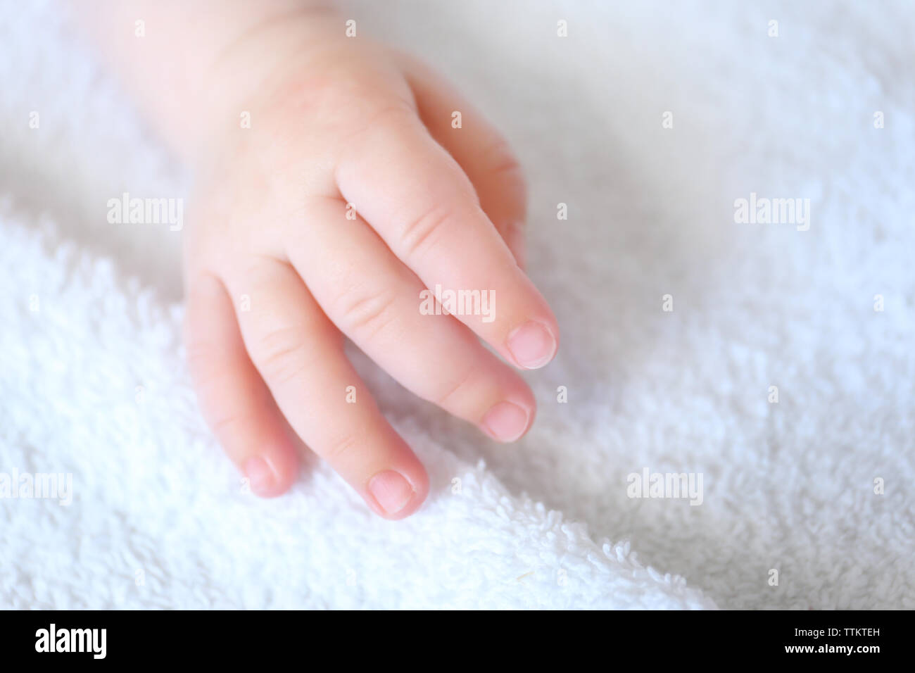 Child soft hand towel hi-res stock photography and images - Alamy