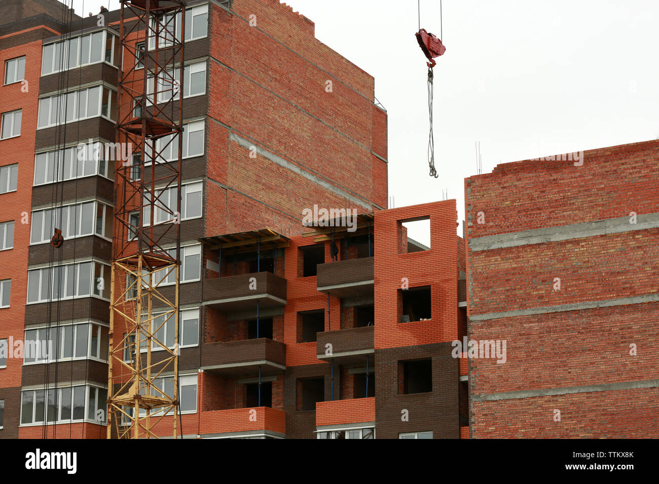 Construction of residential house Stock Photo - Alamy